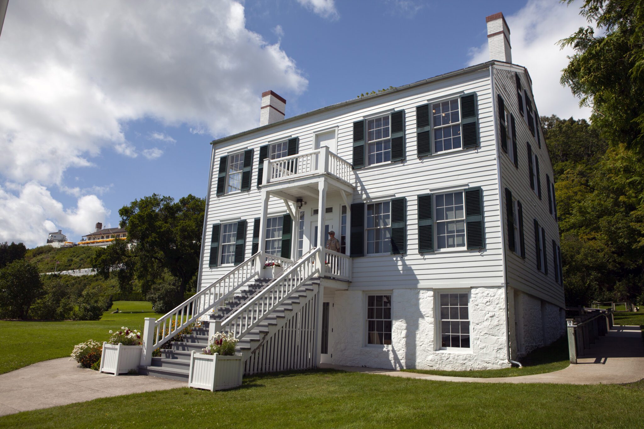 The Richard & Jane Manoogian Mackinac Art Museum - Mackinac State ...